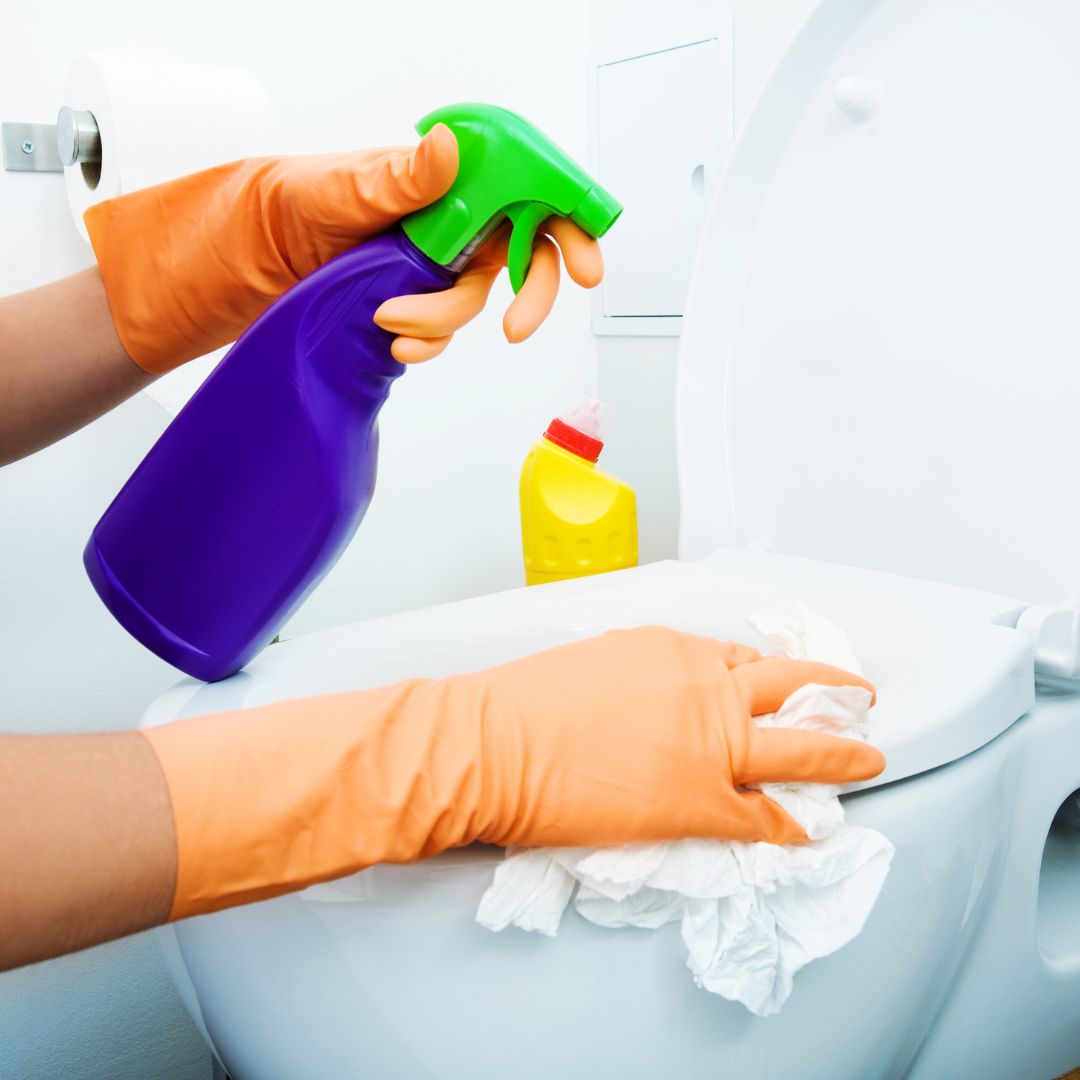 Jak usunąć kamień z toalety? 10 najlepszych domowych sposobów.